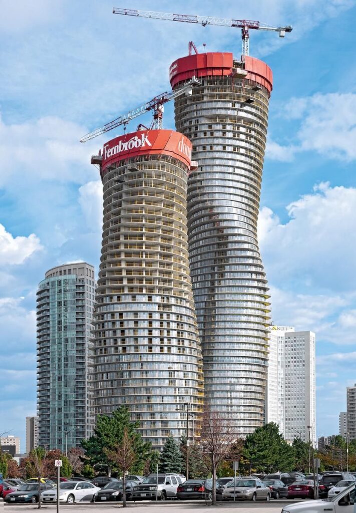 Absolute Towers: Desafíando la Gravedad en Canadá. - adit